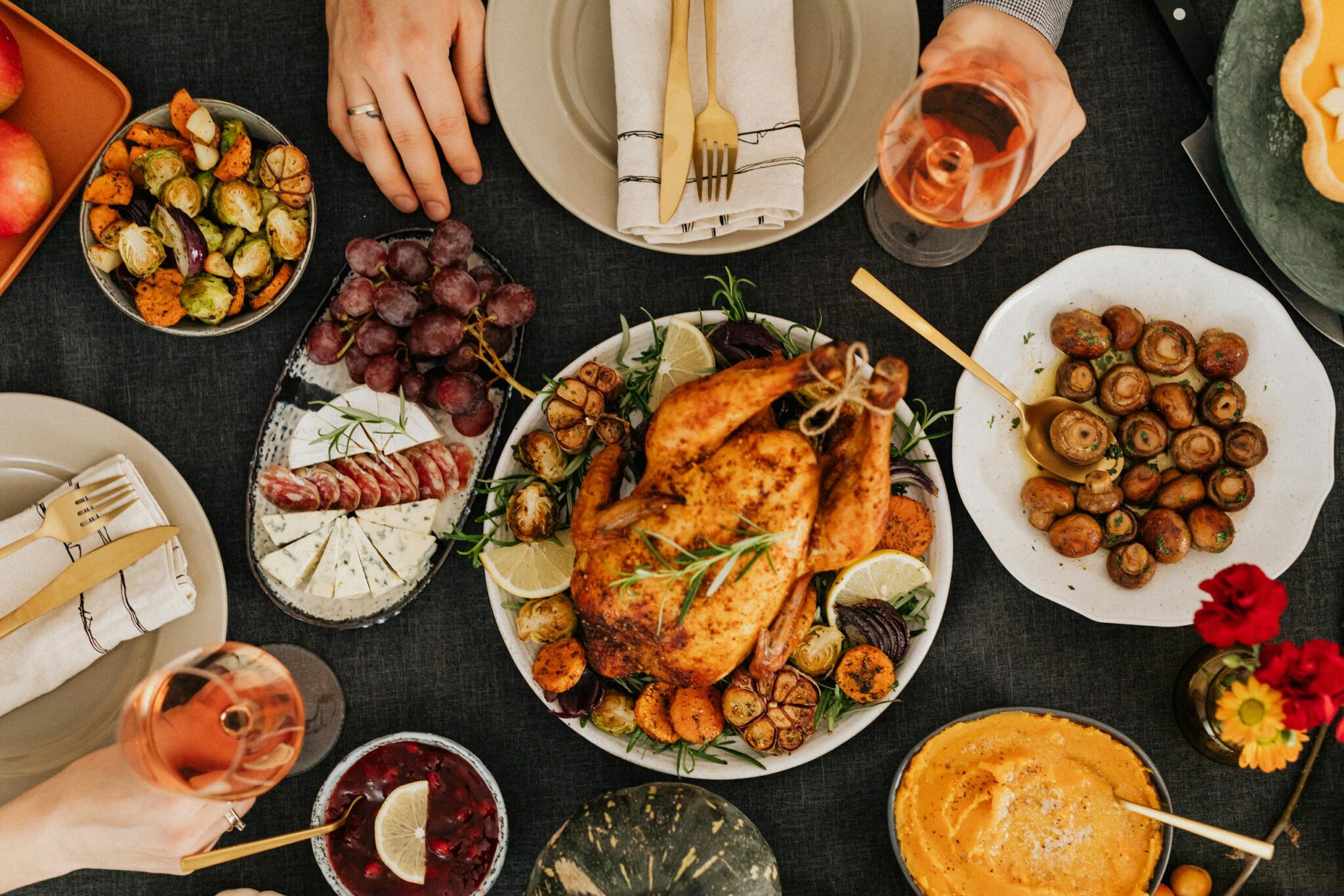 25 Easy Thanksgiving & Holiday Side Dishes With 5 Ingredients or Less ...